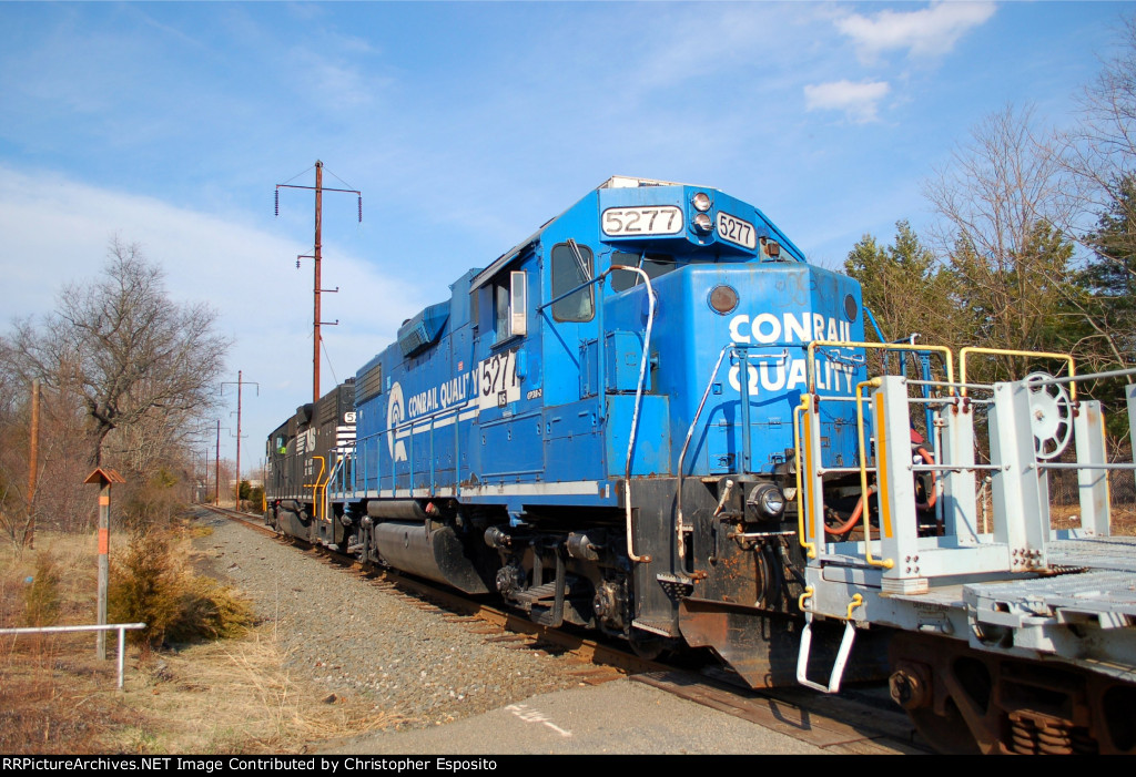 NS GP38-2 5277 w/ Local WPSA-2